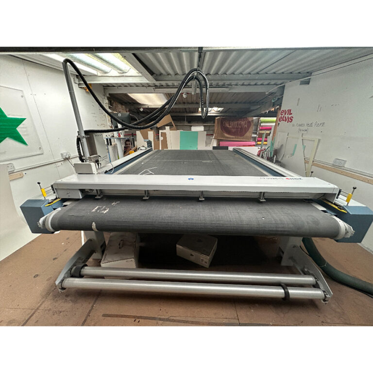 Zund L-2500 Digital Cutter - IGS